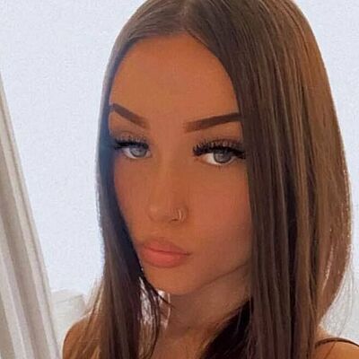 Kyra in OmeTV Video Chat for Strangers