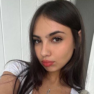 Sayrah in OmeTV Video Chat for Strangers