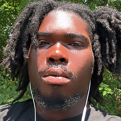 Dell in OmeTV Video Chat for Strangers