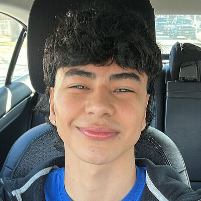 Reyes in OmeTV Video Chat for Strangers