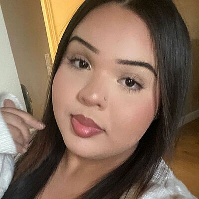 Myleah in OmeTV Video Chat for Strangers