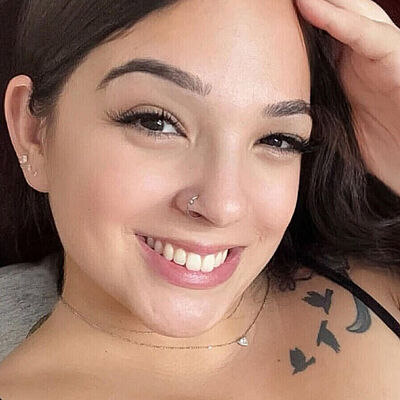 Lizzy in OmeTV Video Chat for Strangers